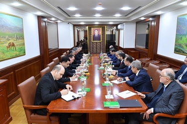 Turkmenistan and Azerbaijan discuss energy cooperation - SOCAR office ...
